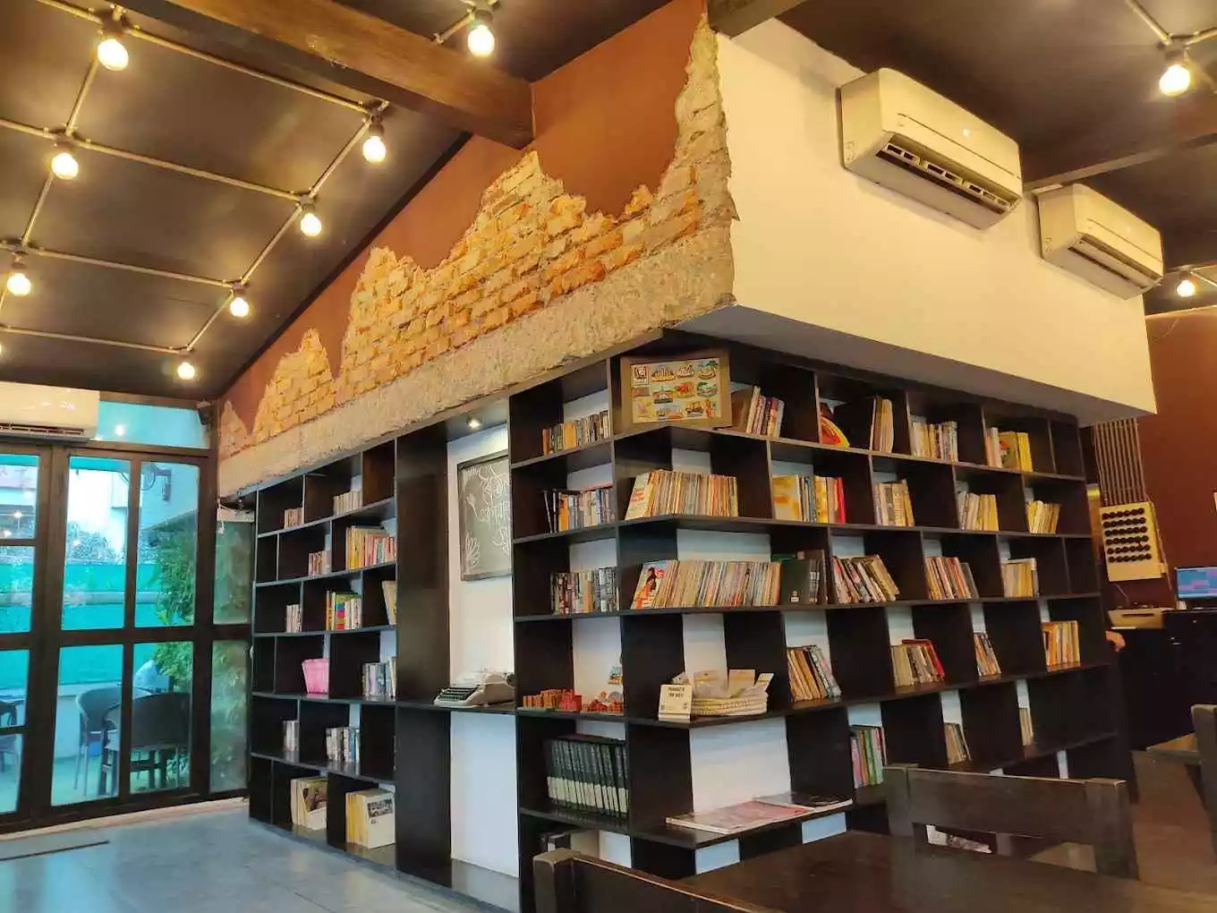 Boithok Restaurant at Banani - Shopalian.com