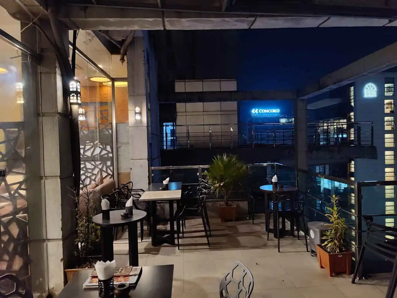 Alfresco Banani Restaurant - Shopalian.com