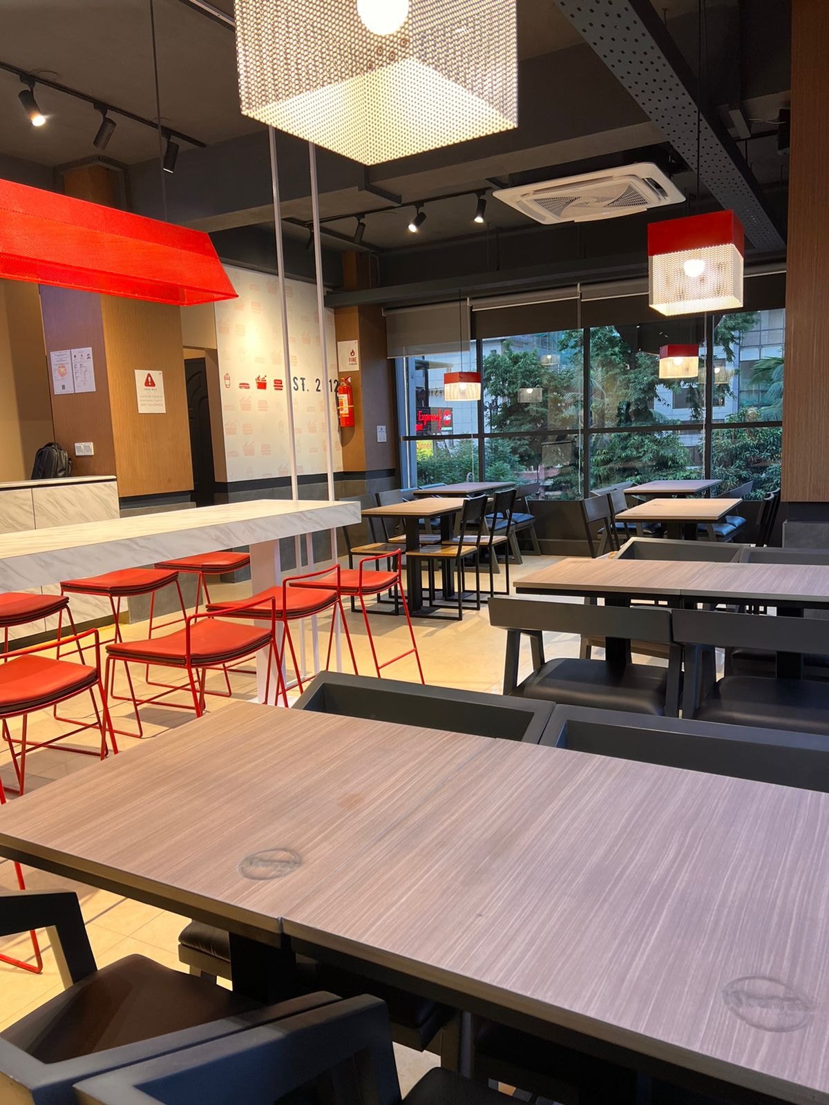 Khana's Restaurent in Banani - Shopalian.com